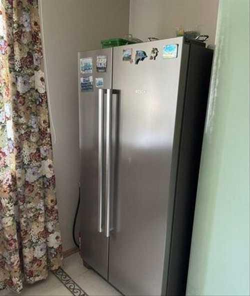 Холодильник двухстворчатый Bosh бу