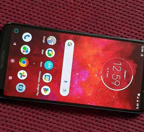 Телефон Motorola z3 play