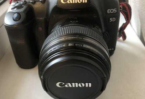 Зеркальный фотоаппарат Canon Mark EOS 2 5D