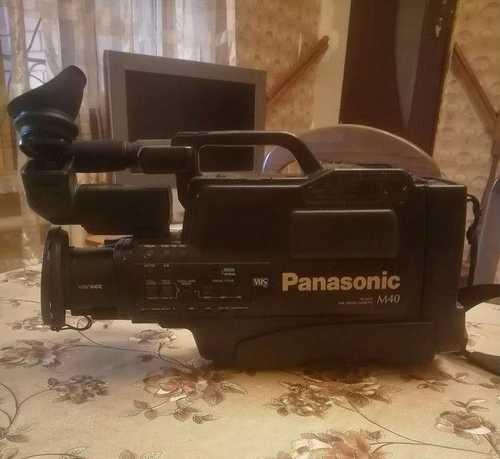 Видеокамера Panasonic m40