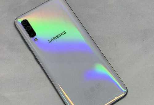 Samsung galaxy A50 4/64гб
