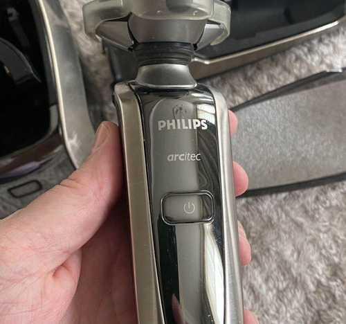 Бритва philips arctic с моющей станцией