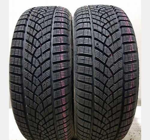 Goodyear UltraGrip Performance  205/55 R17 95V