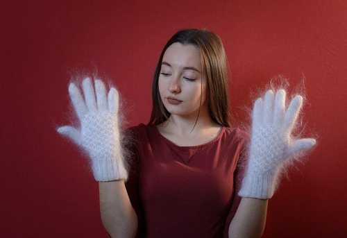 Пуховые перчатки белые и серые (возможен опт)