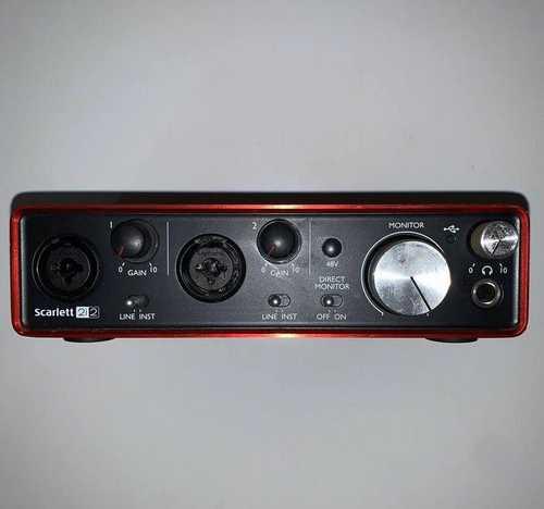 Внешняя звуковая карта Focusrite Scarlett 2i2 2nd