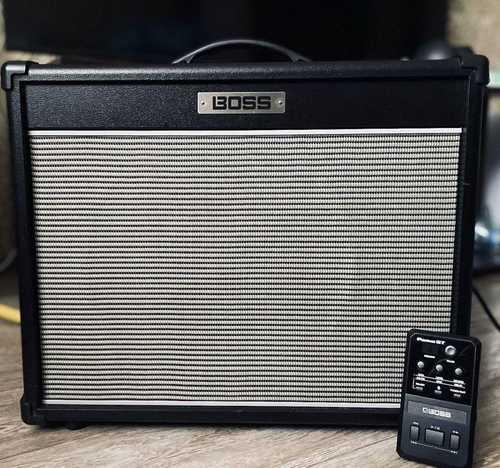 Boss Nextone Stage комбоусилитель