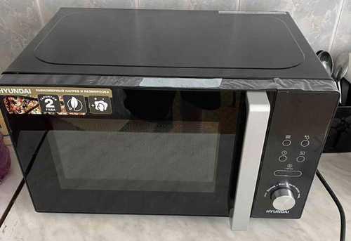 Микроволновая печь HYM-D3001 Black от Hyundai