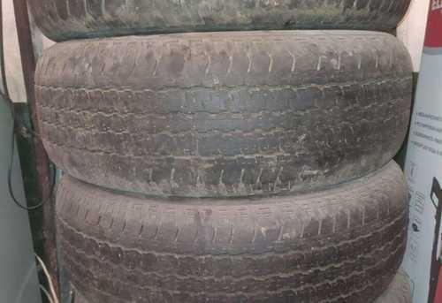 Bridgestone Dueler A/T 265/65 R17