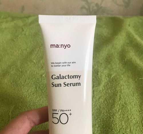 Санскрин Manyo Factory Galactomy Sun Serum SPF50+