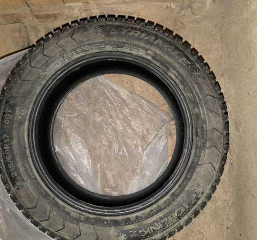 Triangle IceLink Trin PS01 215/60 R17 100T