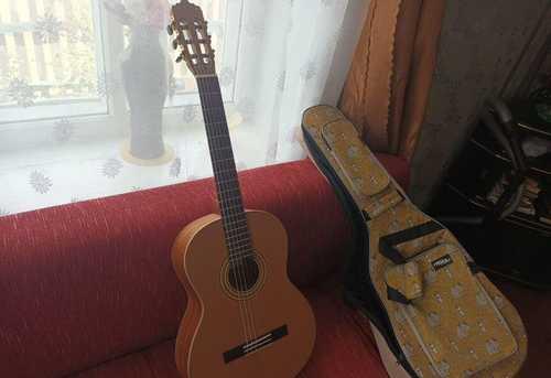 Классическая гитара La Mancha Rubi CM