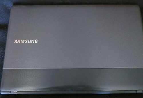 Ноутбук samsung NP300E5C