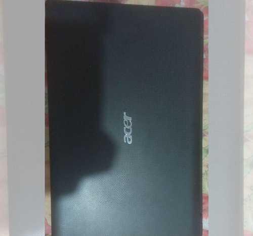 15.6" Acer Aspire 5552G, 500 ГБ, Turion II P540, RAM 4 ГБ, ATI Mobility Radeon HD 5470 0.5 ГБ
