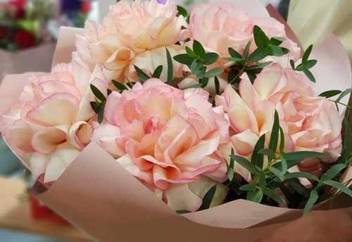 Букет редких французких роз