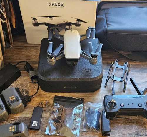 Квадрокоптер dji spark combo