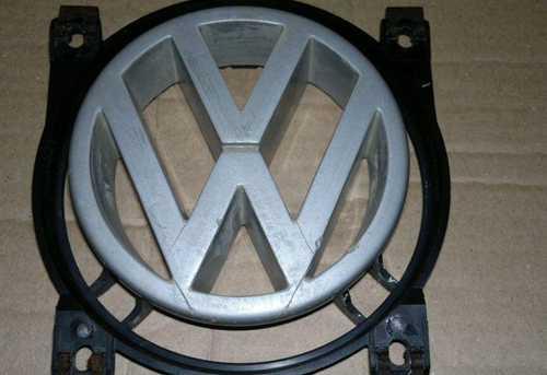 Эмблема VAG Volkswagen Passat B3