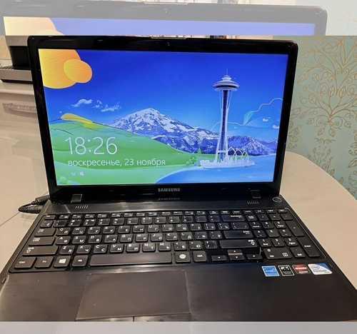 15.6" Ноутбук Samsung NP350E5C рабочий