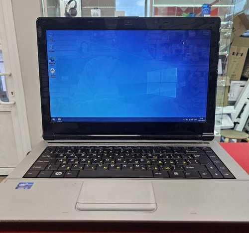 Ноутбук ICL 25 14" core i3 4GB/250GB