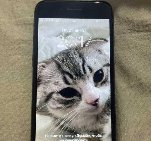 iPhone 8, 64 ГБ