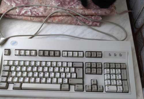 Клавиатура IBM Model M (ISO 1996)