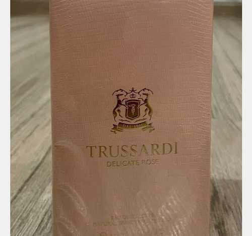 Trussardi delicate rose туалетная вода