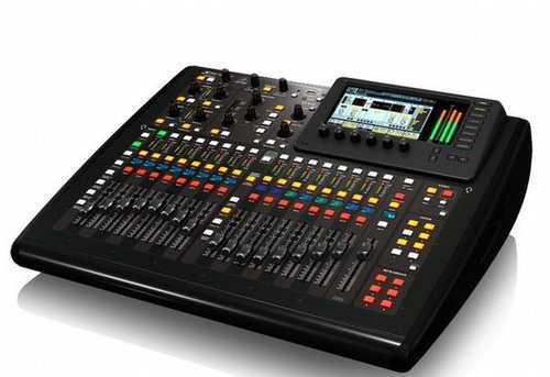 Цифровой микшерный пульт Behringer X32 compact