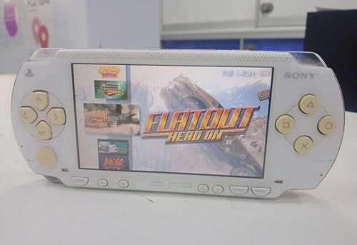 Белая игровая консоль Sony PSP /ур
