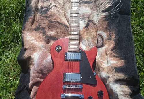 Gibson Les Paul Studio Faded Red