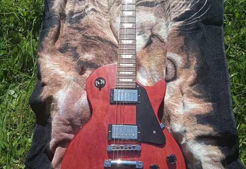 Gibson Les Paul Studio Faded Red