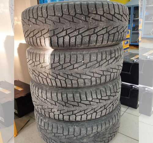 Nokian Tyres Hakkapeliitta 7 SUV 235/65 R17