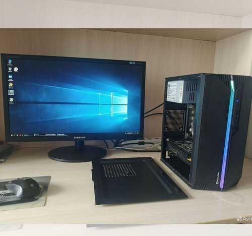 Core i7 (Xeon E5-2630V2); 32 GB; GTX 275