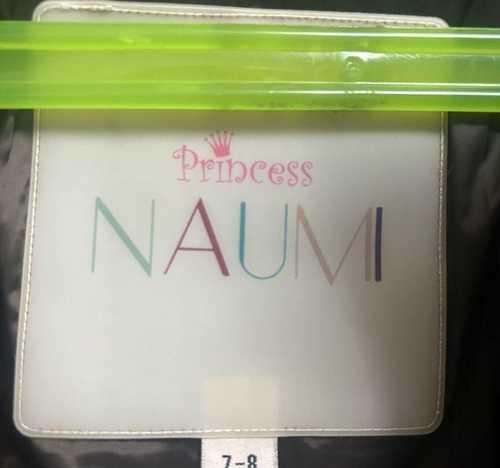 Naumi