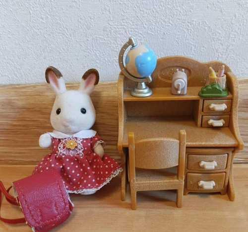 Sylvanian Families Мария за партой