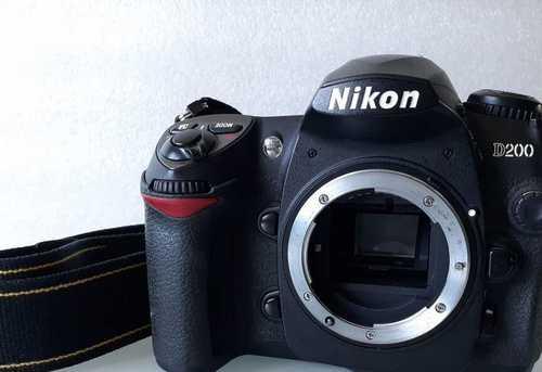 Зеркальный фотоаппарат Nikon D200 body (32906 к.)