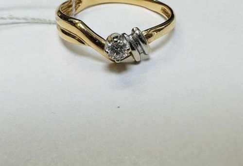 Золотое кольцо с бриллиантом р17 (12090)