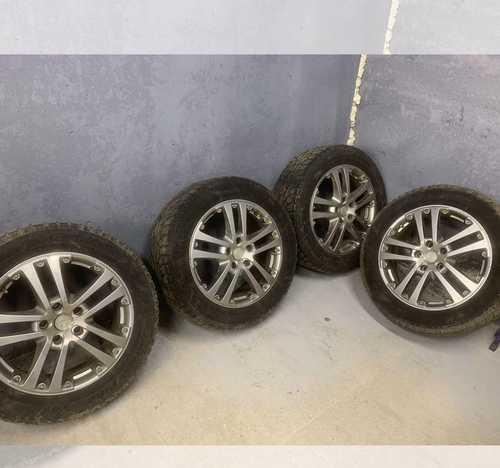 Колеса заимние r17 5x114.3