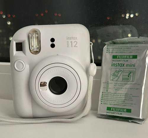 Fujifilm instax mini 12