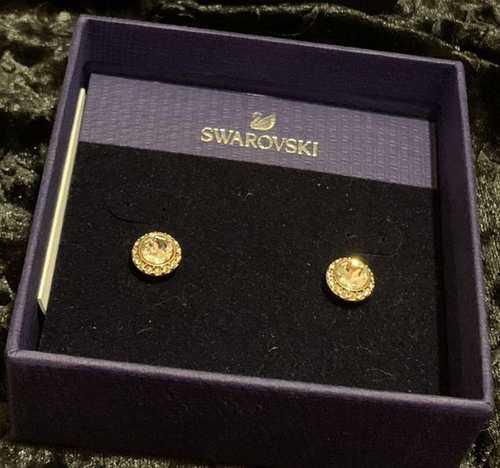 Swarovski серьги пусеты