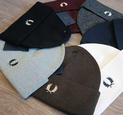Шапка Fred Perry Вышитый Венок Семь Расцветок