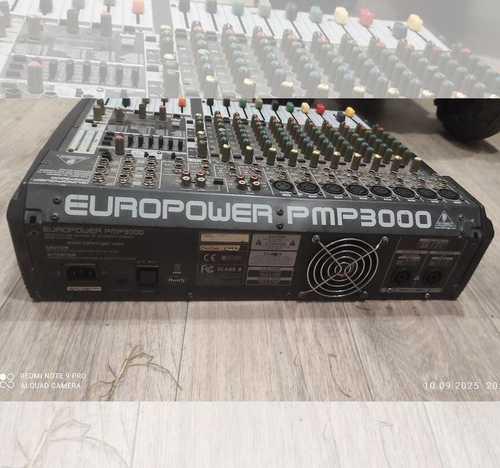 Микшерный пульт behringer