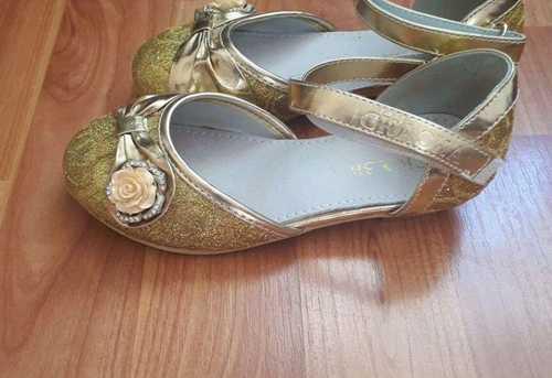 Обувь для девочки от года до 10 лет