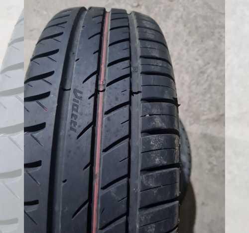 Viatti Strada Asimmetrico V-130 175/70 R13 82V