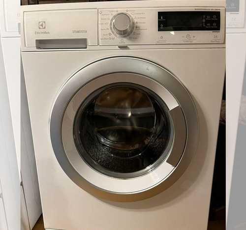 Стиральная машина Electrolux EWF1287HDW