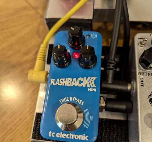 Гитарная педаль TC Electronic Flashback 2 mini