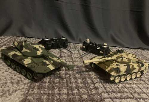 Танковый бой игрушка танки