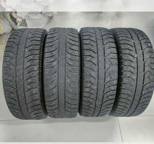 Firestone Ice Cruiser 7 215/65 R16