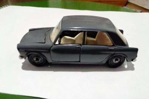 Модель автомобиля Innocenti Morris