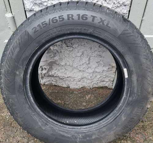 Continental IceContact 2 SUV 215/65 R16 102T