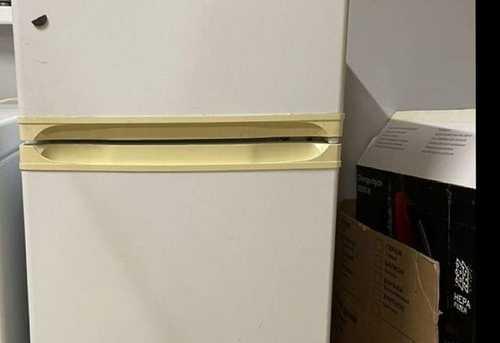 Холодильник саратов 264