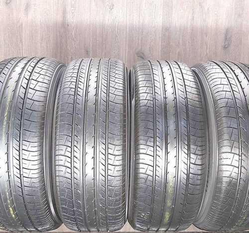 Yokohama dB Decibel E70 215/55 R17 97V